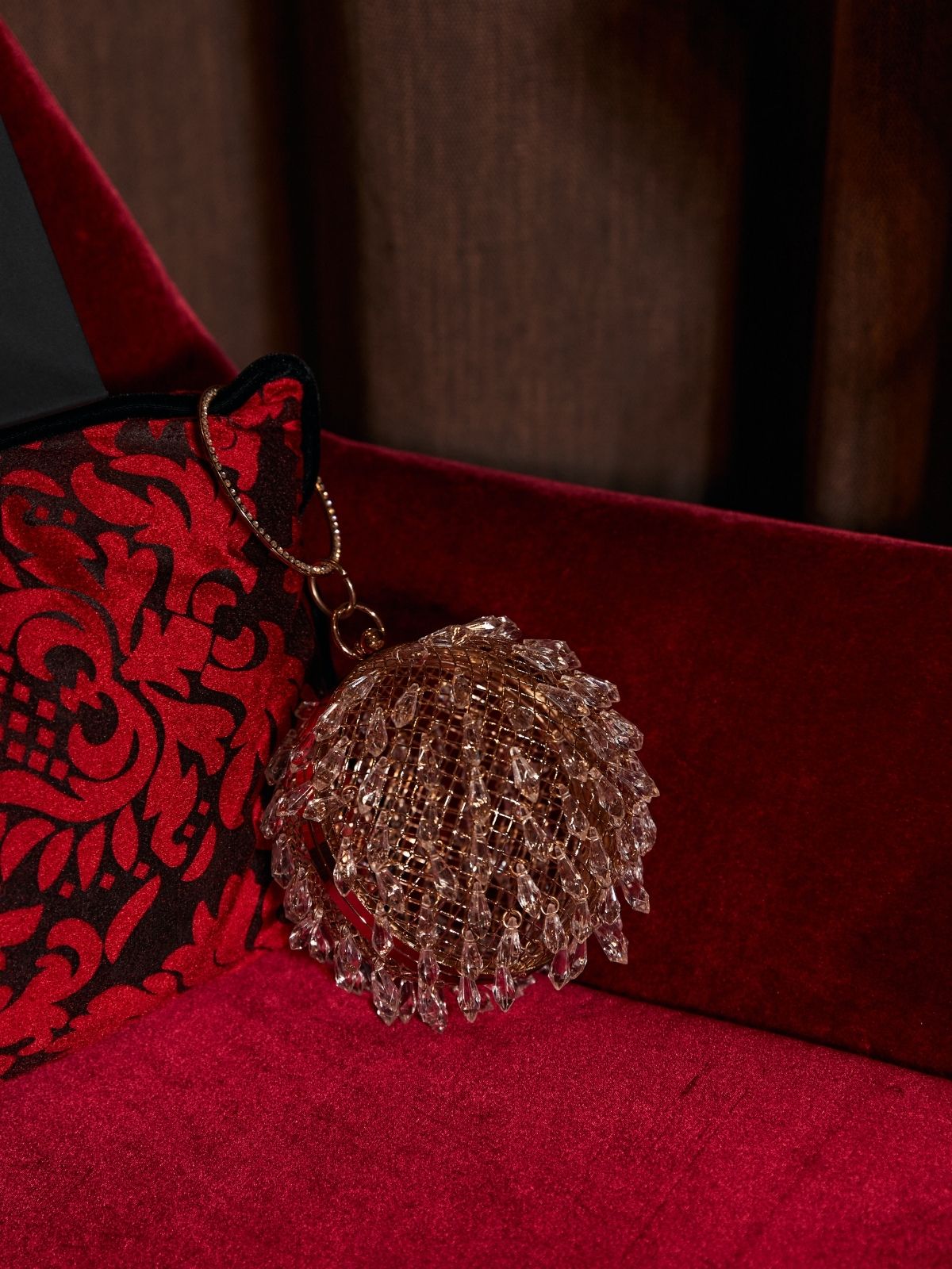 Kethel Drip Clear Ball Clutch – TANGEEL